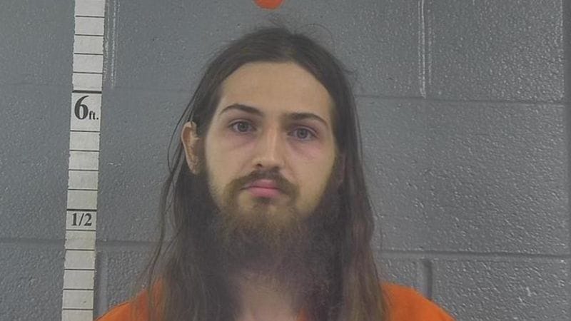 Man arrested after shooting at Texas Roadhouse in Louisville - WRSR The ...